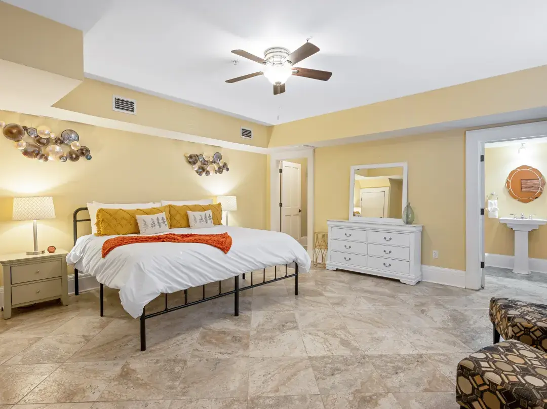 Charming Historic Retreat - Cozy Sanctuary With Modern Comforts - 서배너