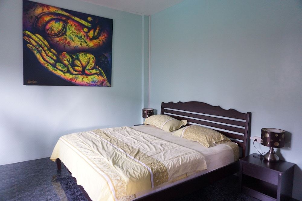 Martin's Swiss Guesthouse - Patong Beach