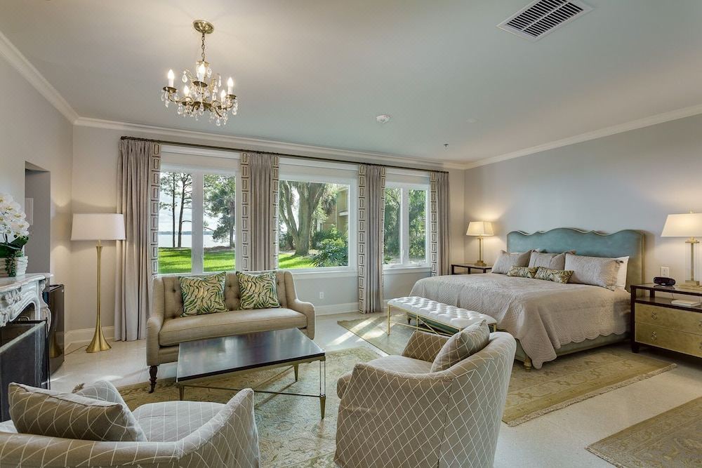 Azaleana Manor - Jacksonville, FL