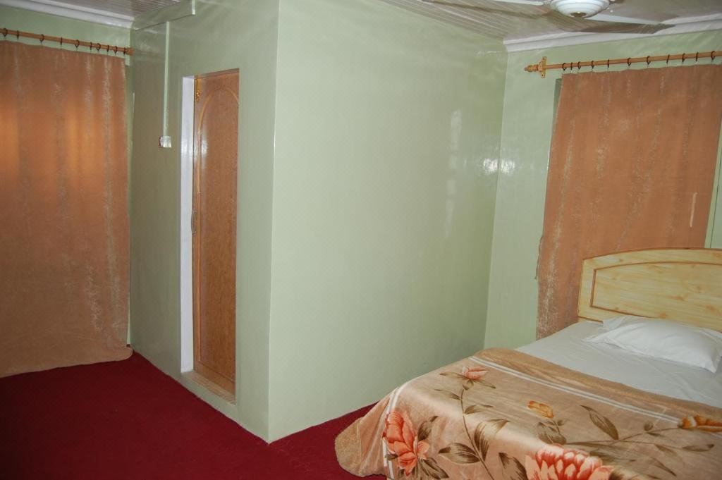 Marias Hotel - Srinagar