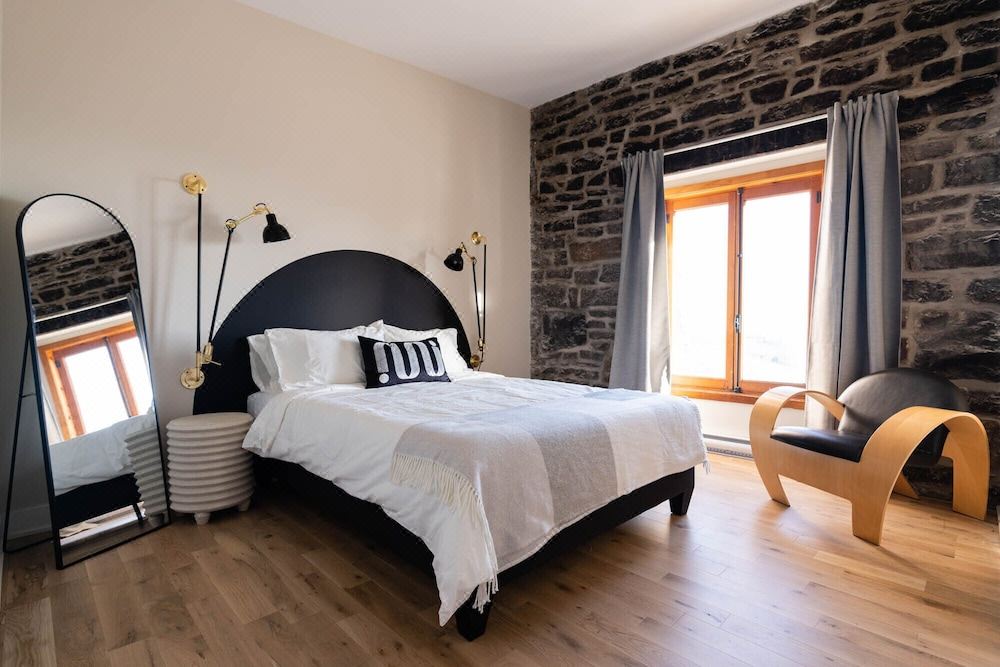 Hotel Place Royale By Lit - Montreal