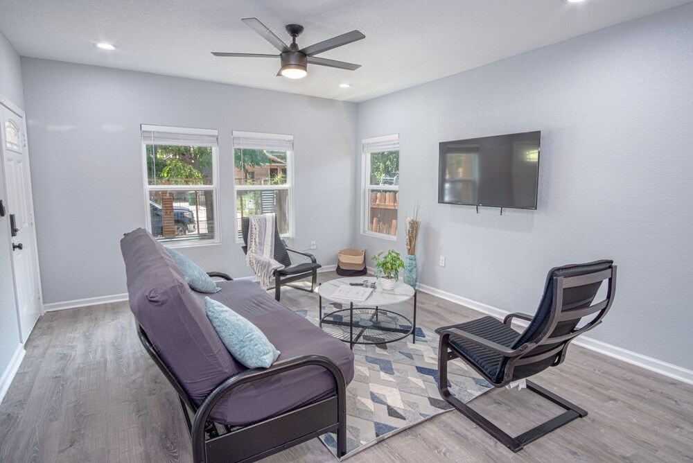 Newly Remodeled 4br 2ba Near Amazing Downtown - San Antonio, TX