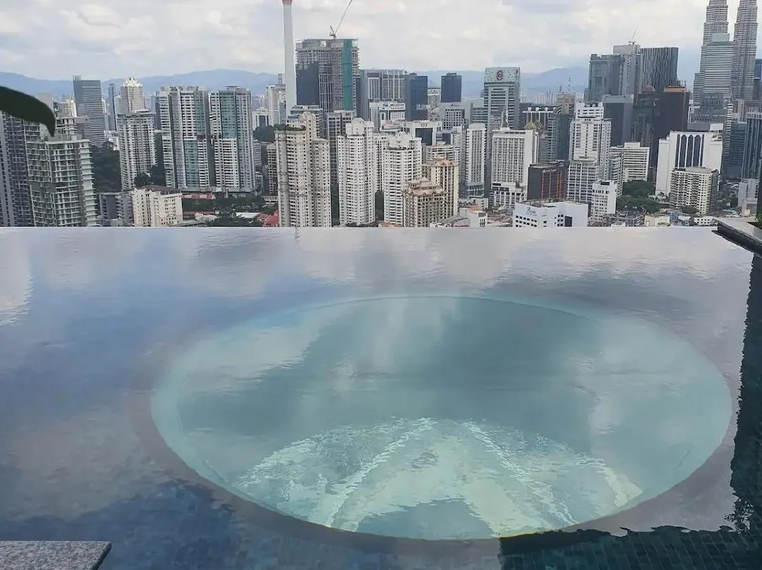 Lucentia| Peacock 2br| Infinity Pool Facing Klcc - Kuala Lumpur