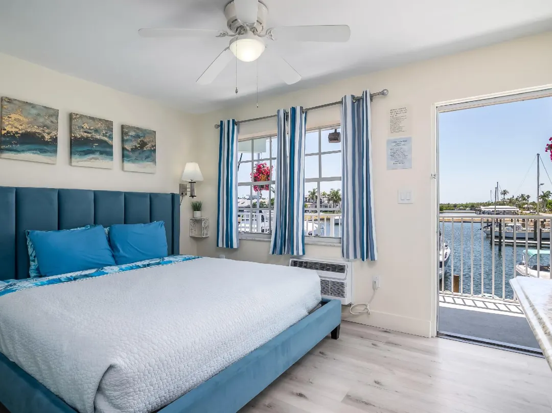 Latitude 26 Waterfront Boutique Resort - Fort Myers Beach - Florida