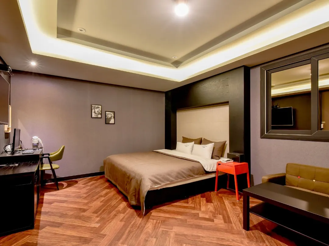French Code Hotel - Tongyeong