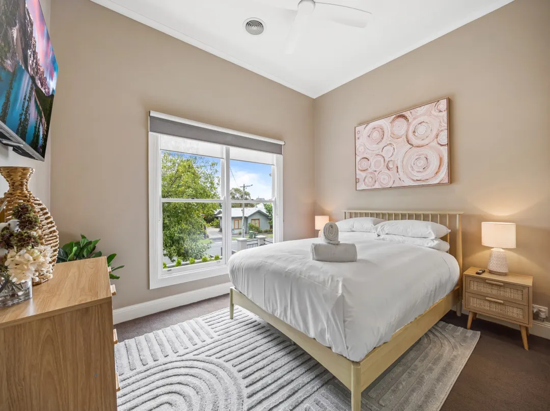 Lovely 3-bed With Alfresco Dining In Prime Suburb - Ballarat
