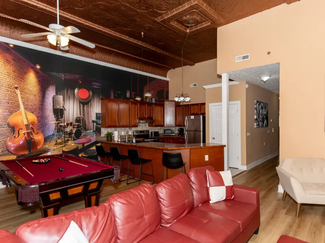 Large Kitchen And Living Space - Inviting Urban Oasis - Kelleys Island, OH