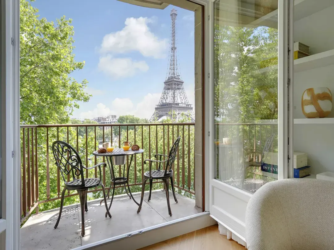 Luxurious Apartment - 2br- 6p Eiffel Tower View - Paris