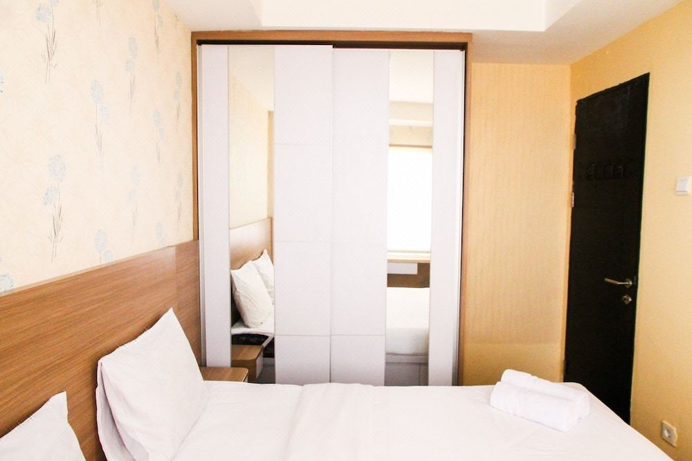 Cozy And Elegant 1br Apartment Belmont Residence - West Jakarta