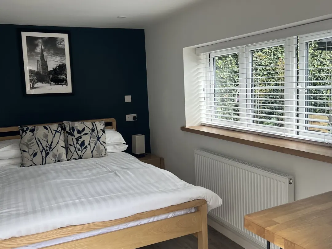 Priory Tearooms Burford With Rooms - Cotswolds