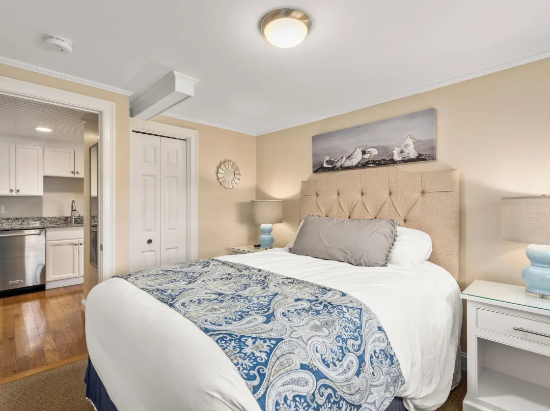 Guest House Suites - Newburyport, MA