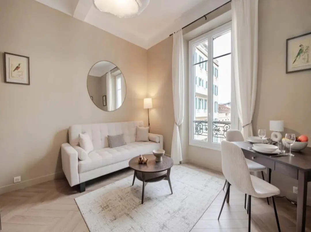 2p Renovated Heart Of Cannes - Cannes