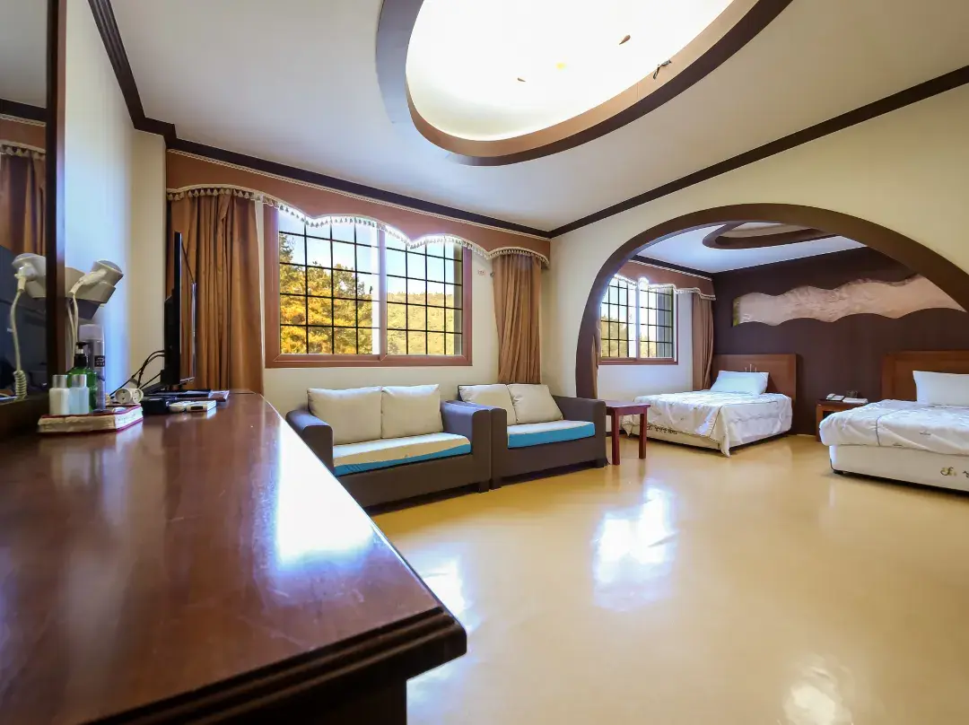 Hadong Seomjingang Hotel - Namhae-gun