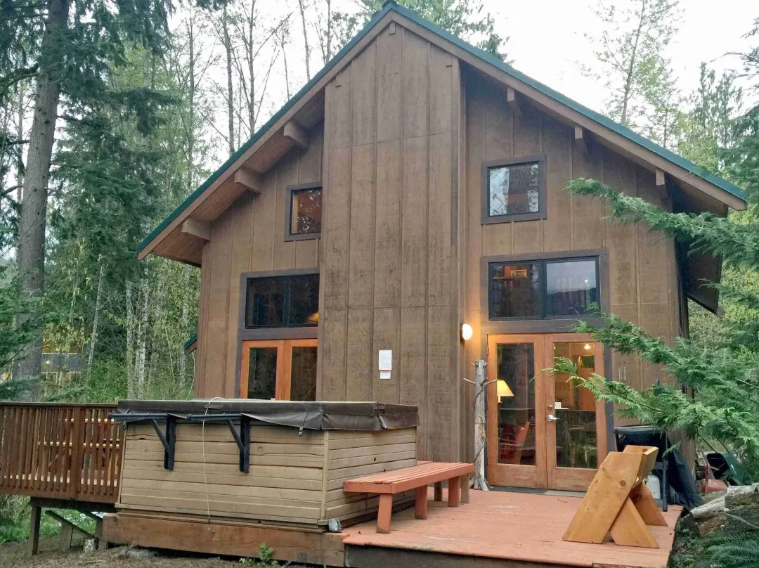 Mt. Baker Rim Cabin #44 - A Cozy Rustic Cabin With Modern Charm - Glacier, WA
