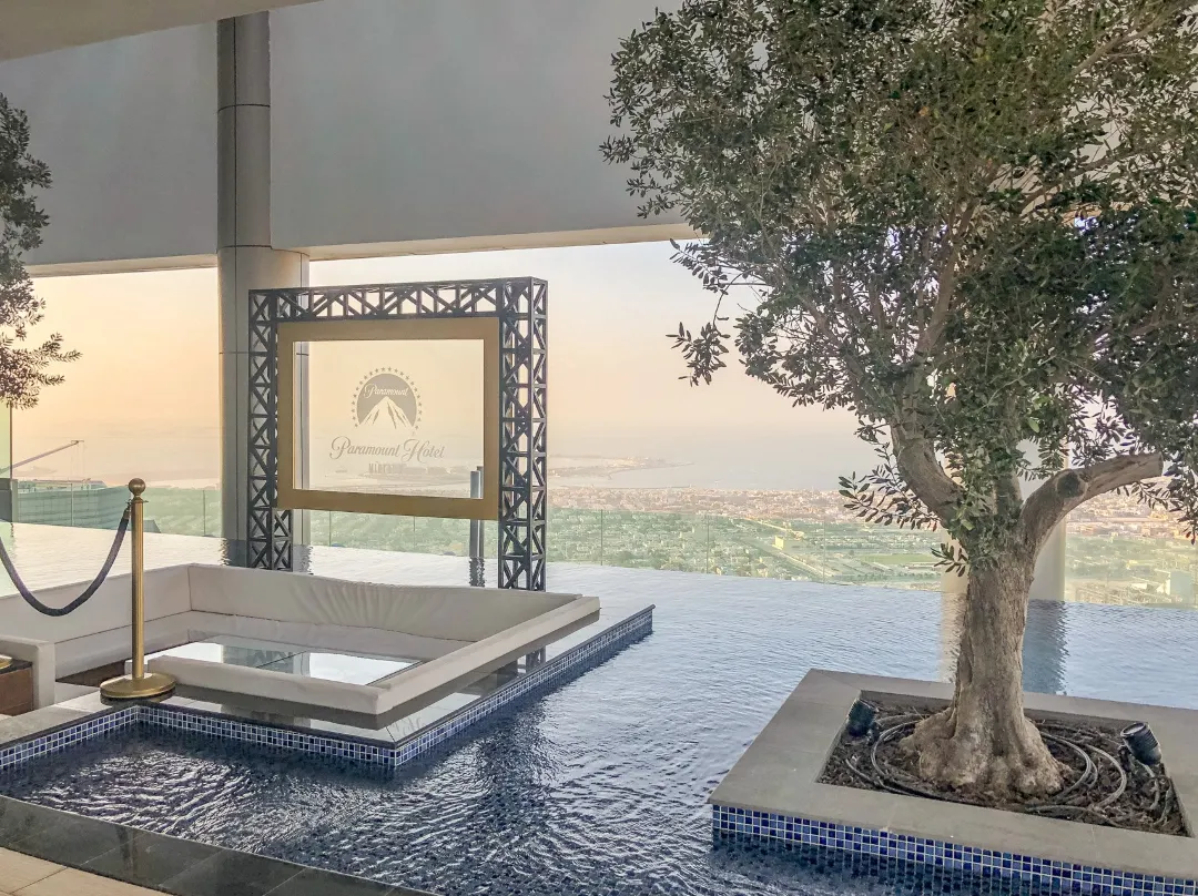 Guestready - 2br | Burj Khalifa Views | Paramount Midtown - Dubai