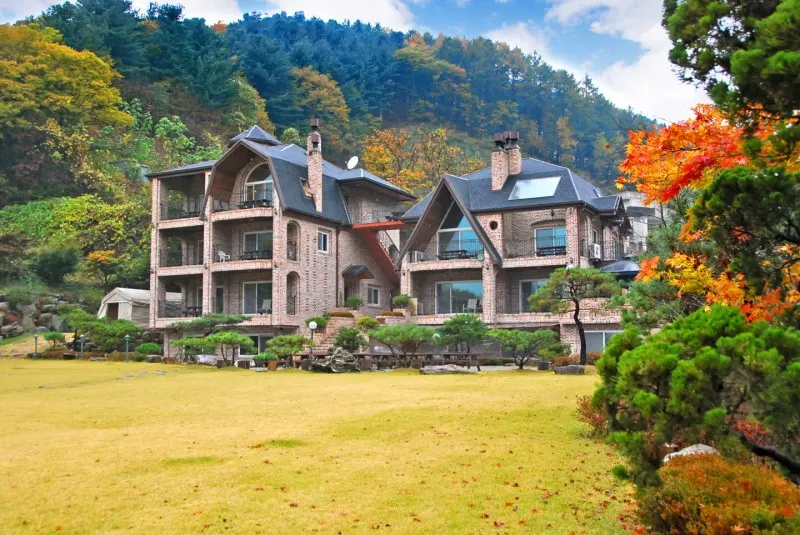 Gapyeong Castle Lake Pension - Gapyeong-gun
