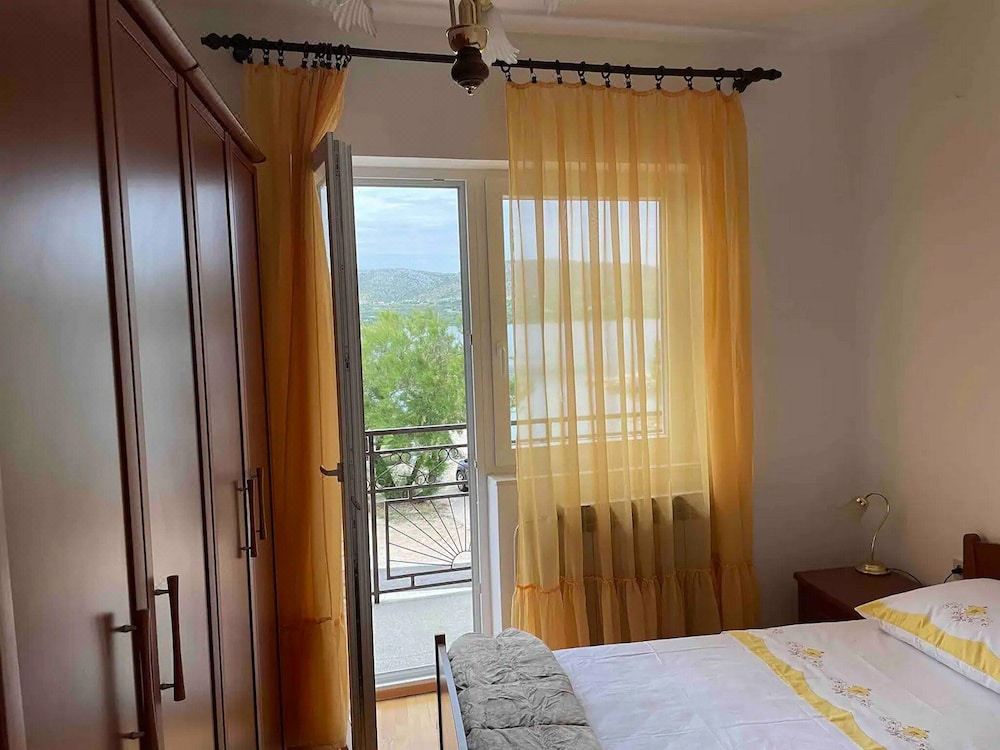 Apartment Luka - Brodarica