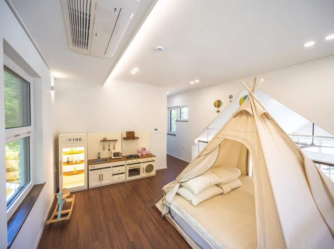 Gyeongju Memoareu Kieokjangchi - Gyeongju