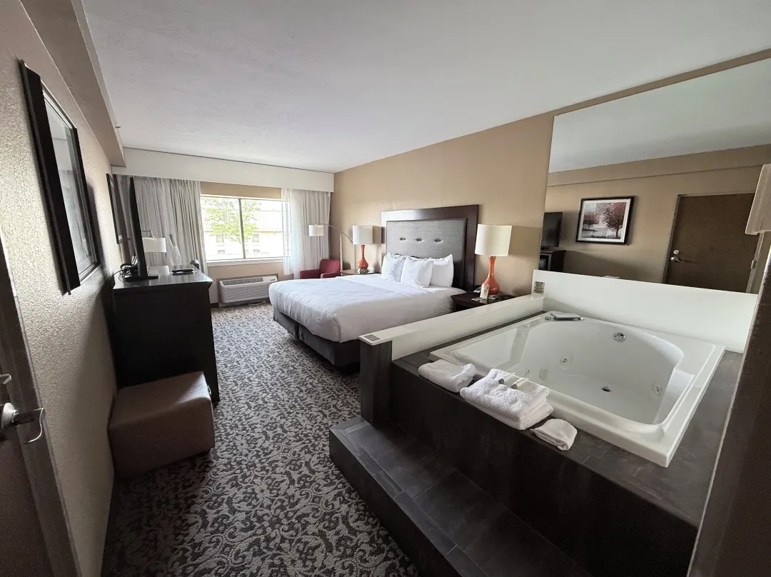 Grand Oaks Hotel - Branson, MO