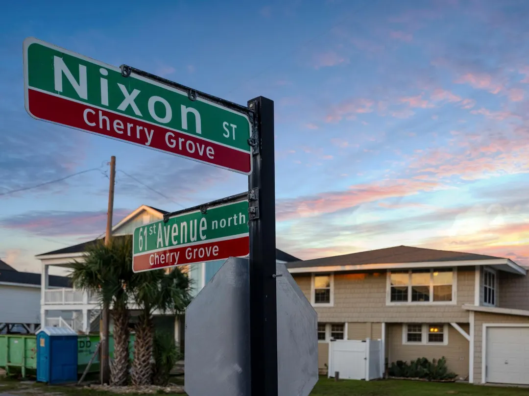 Fire Pit Outdoor Lounge And Grill - Charming Cozy Retreat - Sunset Beach, NC