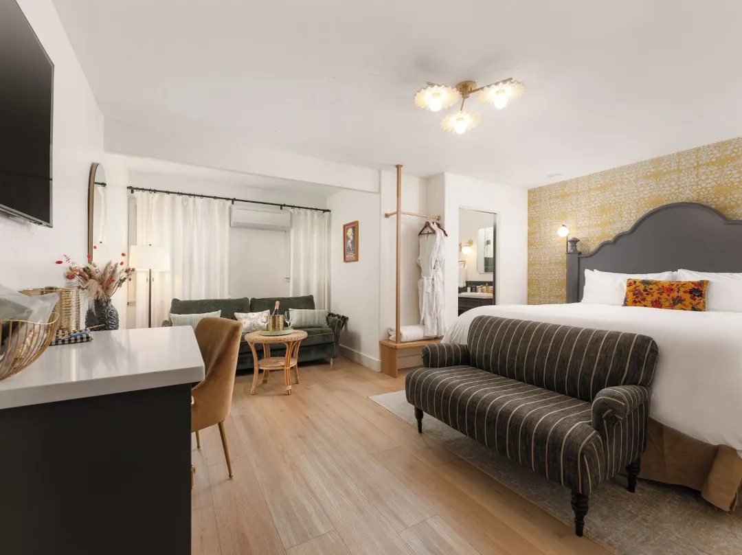 Petit Soleil - Bed, Breakfast And Bar - Avila Beach, CA