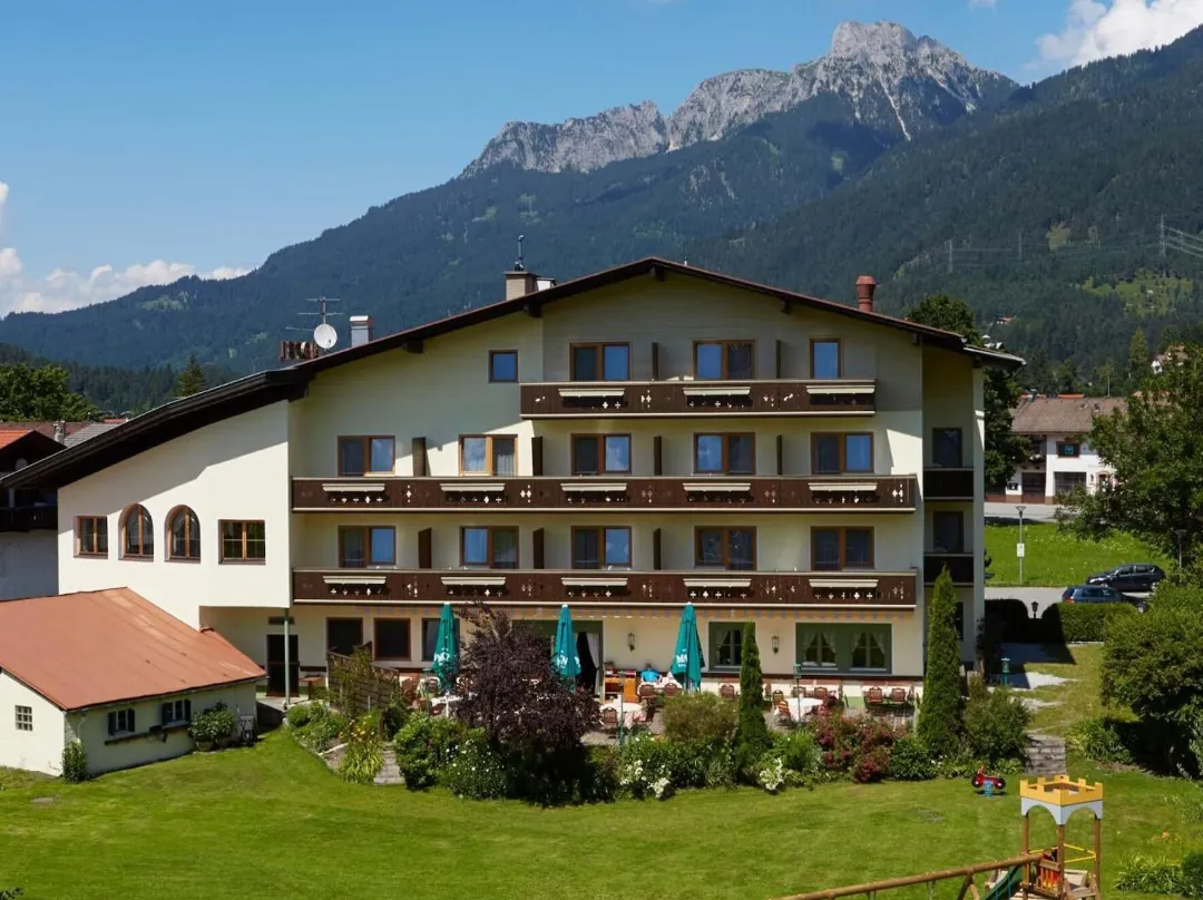 Alpenhotel Ernberg - Reutte