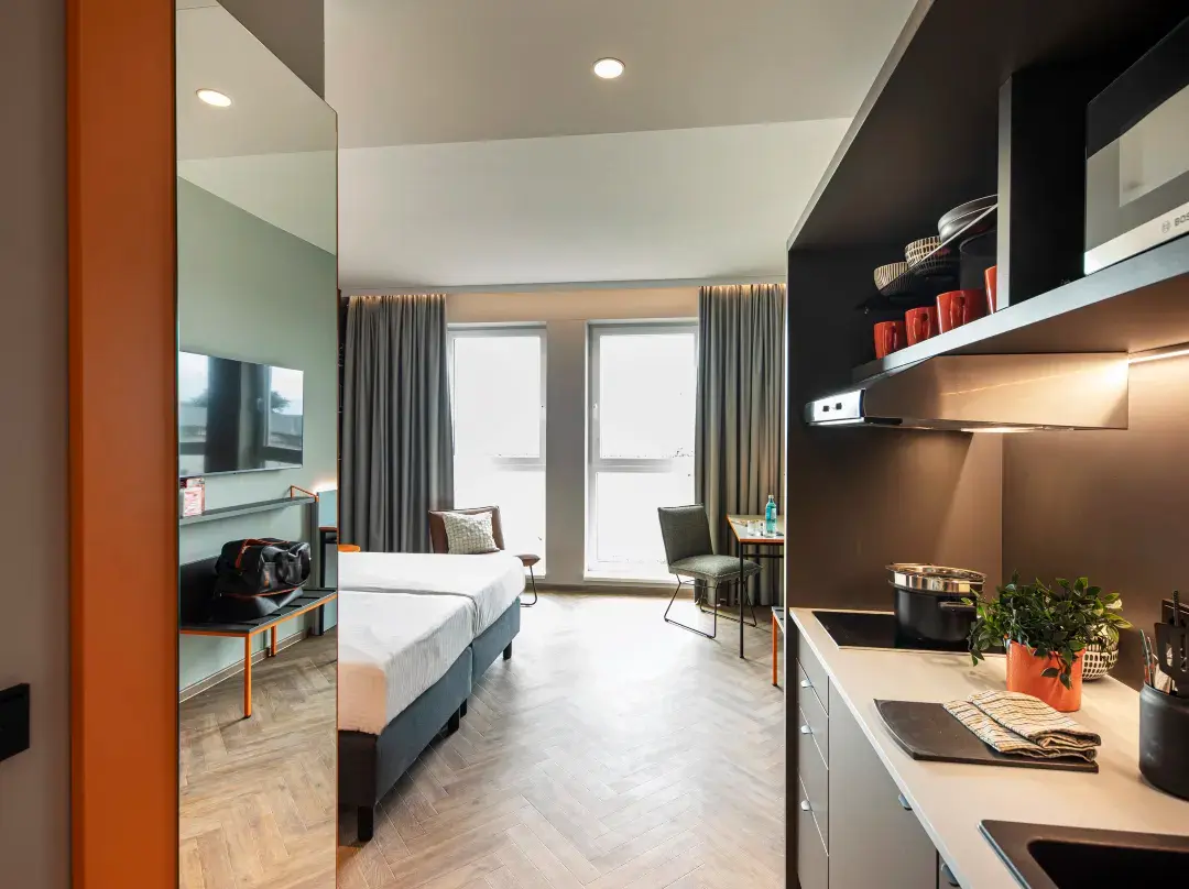 Loginn Hotel Köln Airport - Cologne