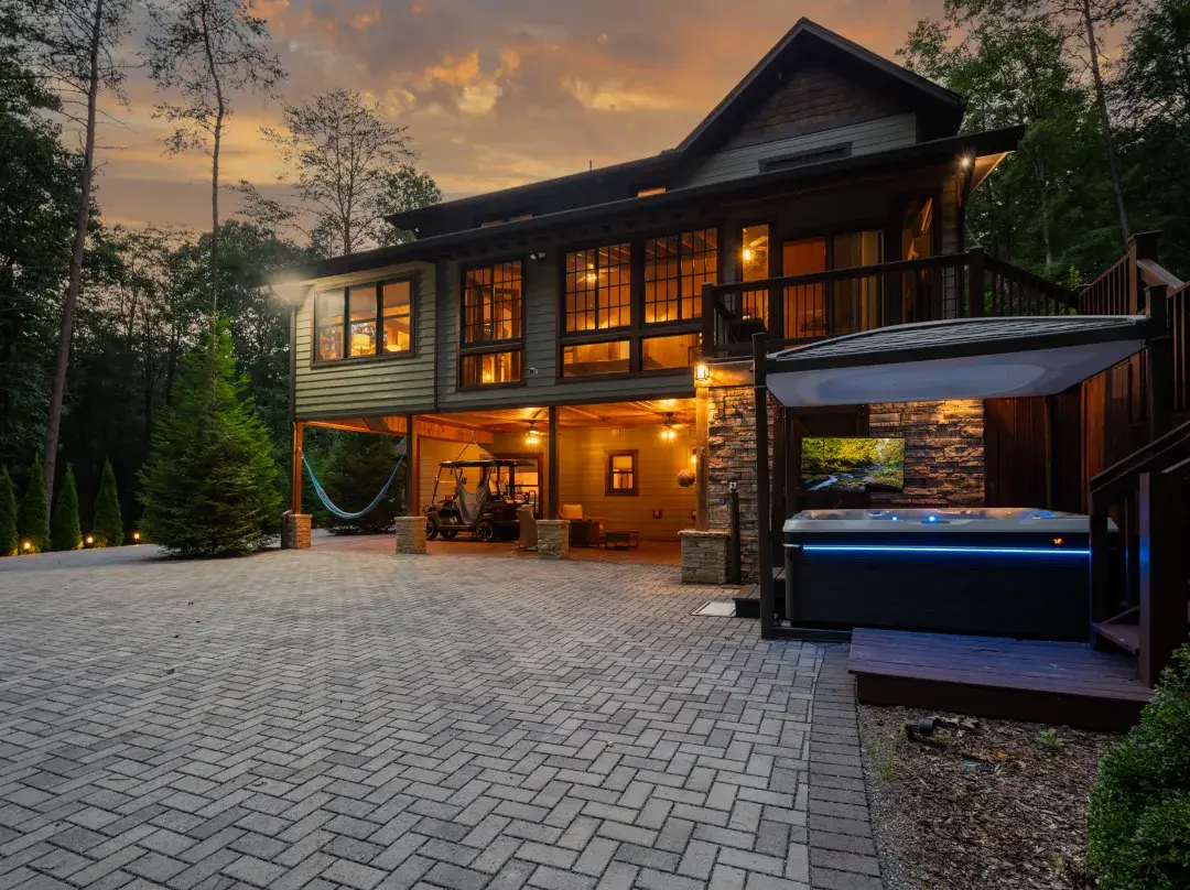 Luxury Amenities And Private Basketball Court - Stunning Mountain Sanctuary - Ellijay, GA