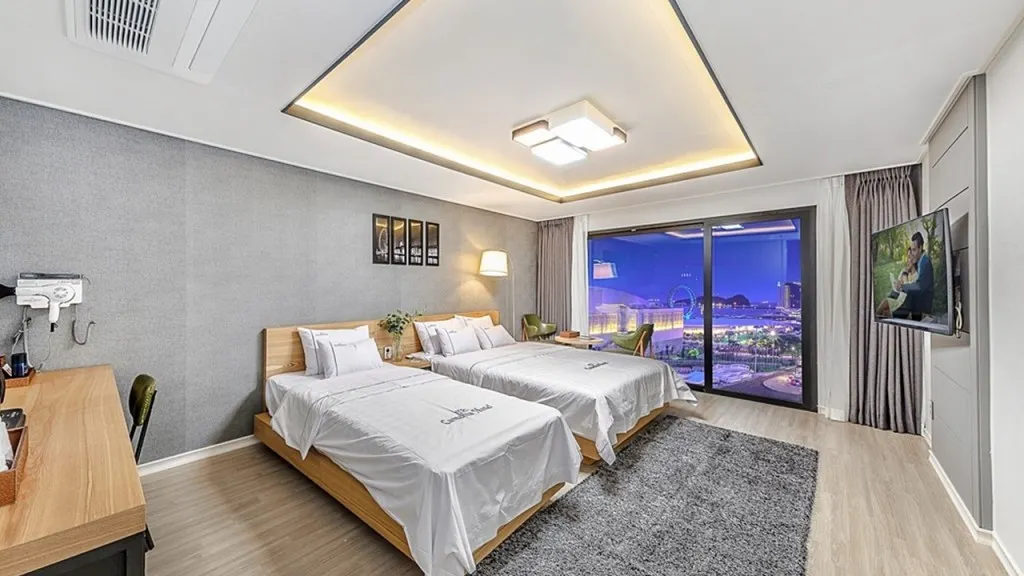 Yeosu Camellia Hotel - Yeosu