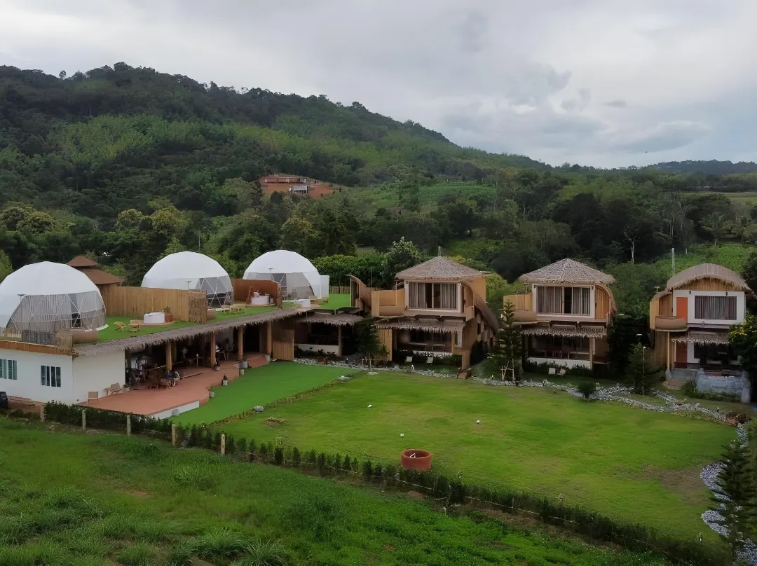 Cirrus Valley Hill Resort - Khao Kho