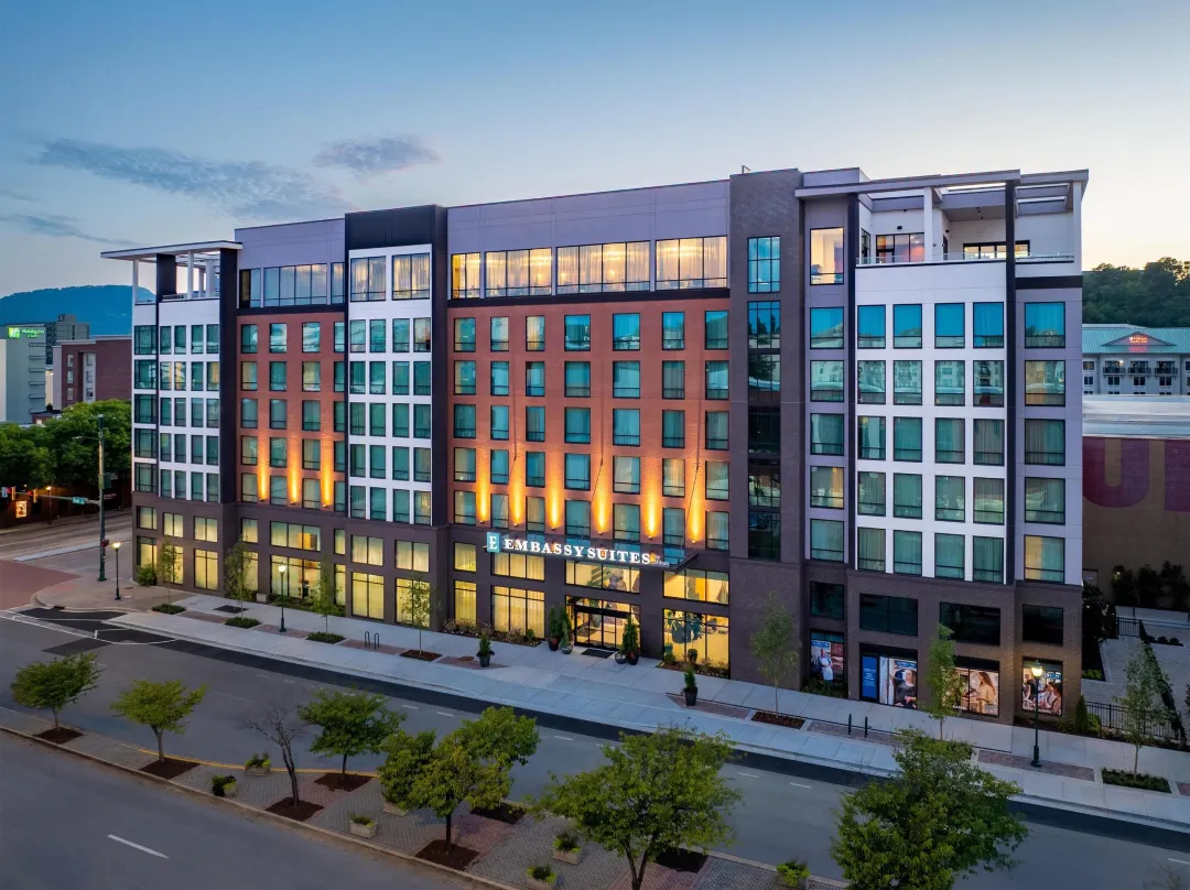 Embassy Suites By Hilton Chattanooga Downtown - Chattanooga, TN