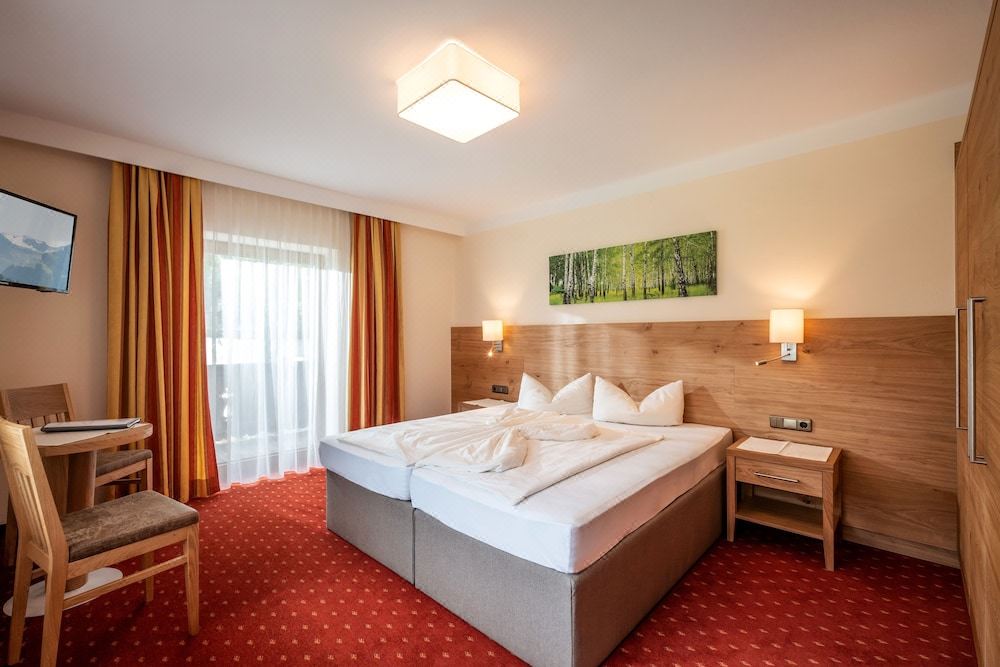 Hotel Garni Birkenhof - Mayrhofen