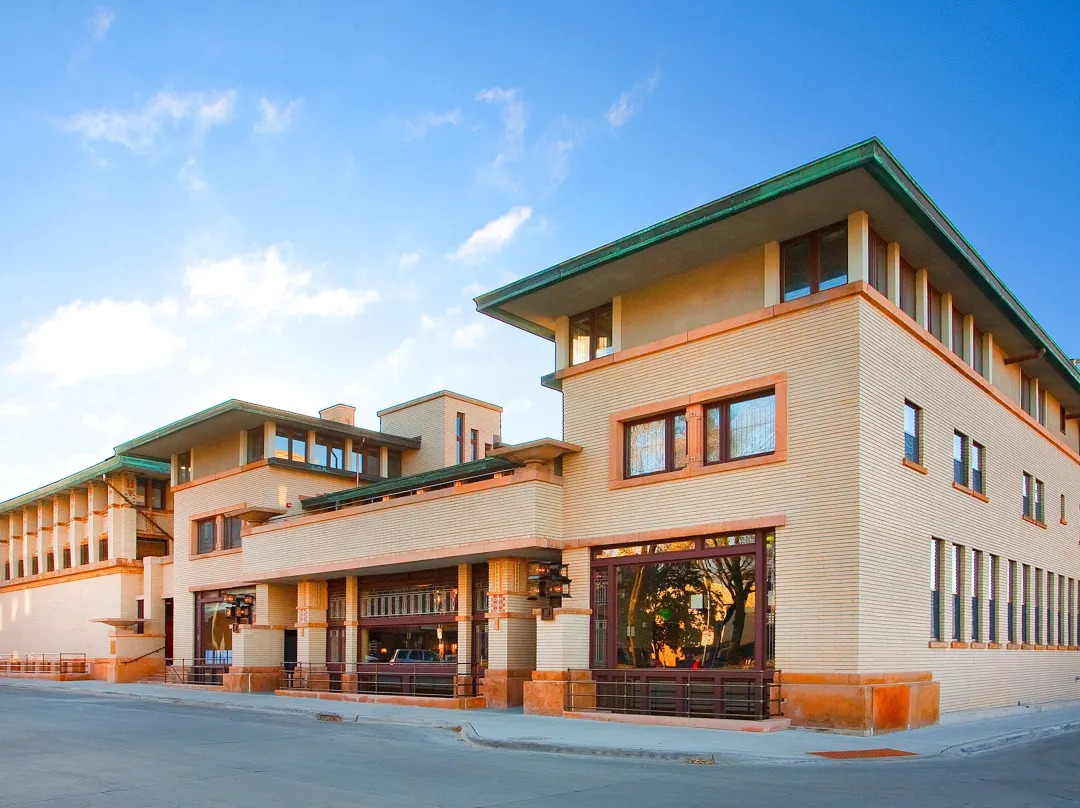 The Historic Park Inn Hotel - Clear Lake, IA