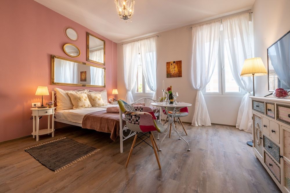 Old City Studios 2 - Adults Only - Pula