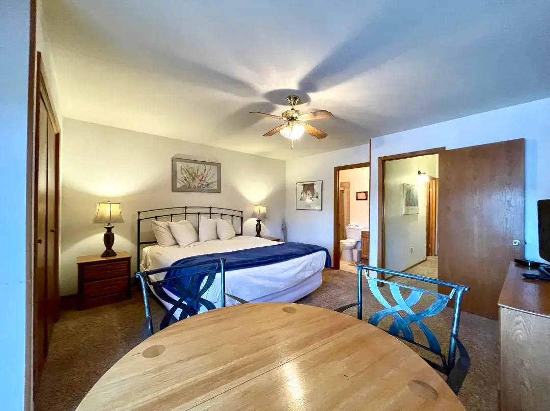 Charming Retreat - Hot Tub, Fireplace, Mountain View - Frisco