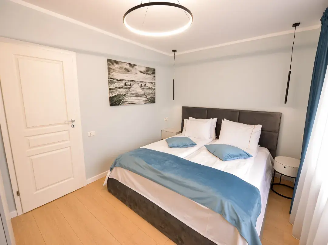 Twin Iii - One Bedroom - 4 Guests - Cismigiu Gardens - Bucarest