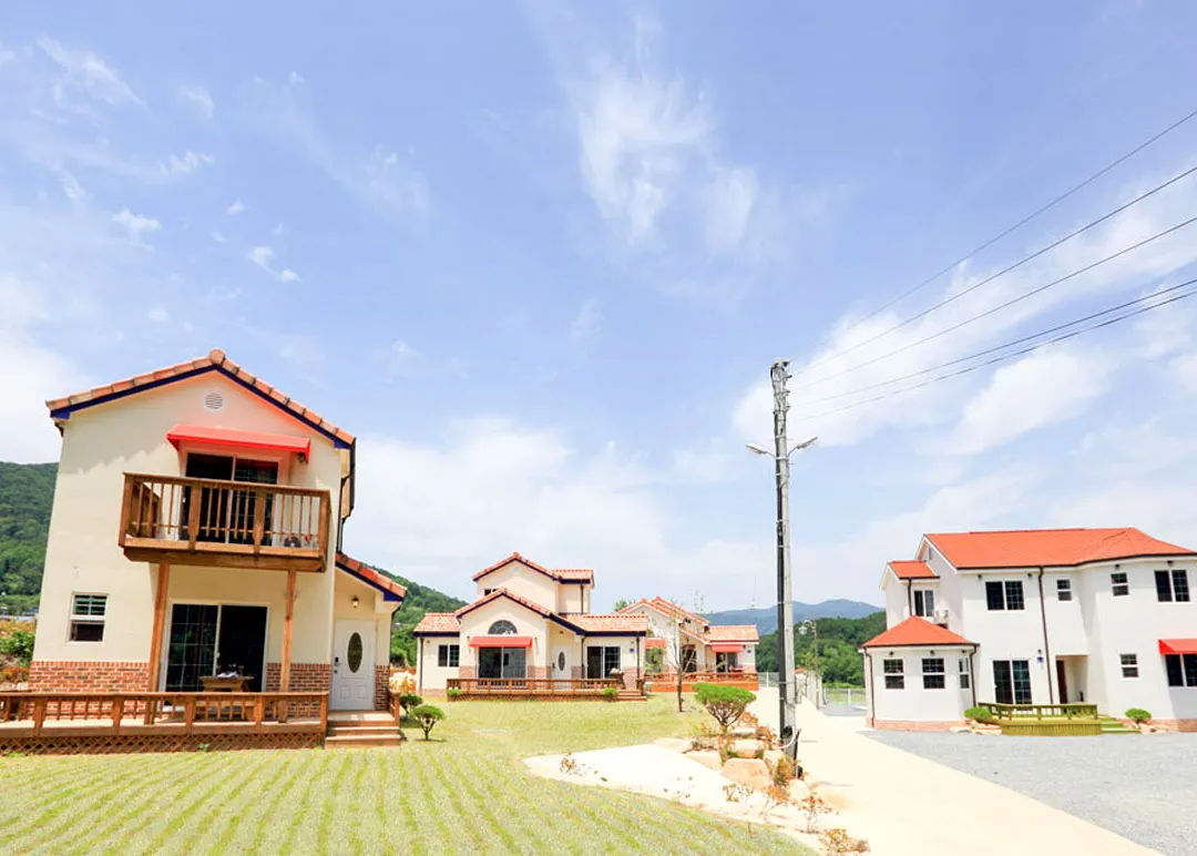 Cheongdo Pine Hill Pension - Daegu