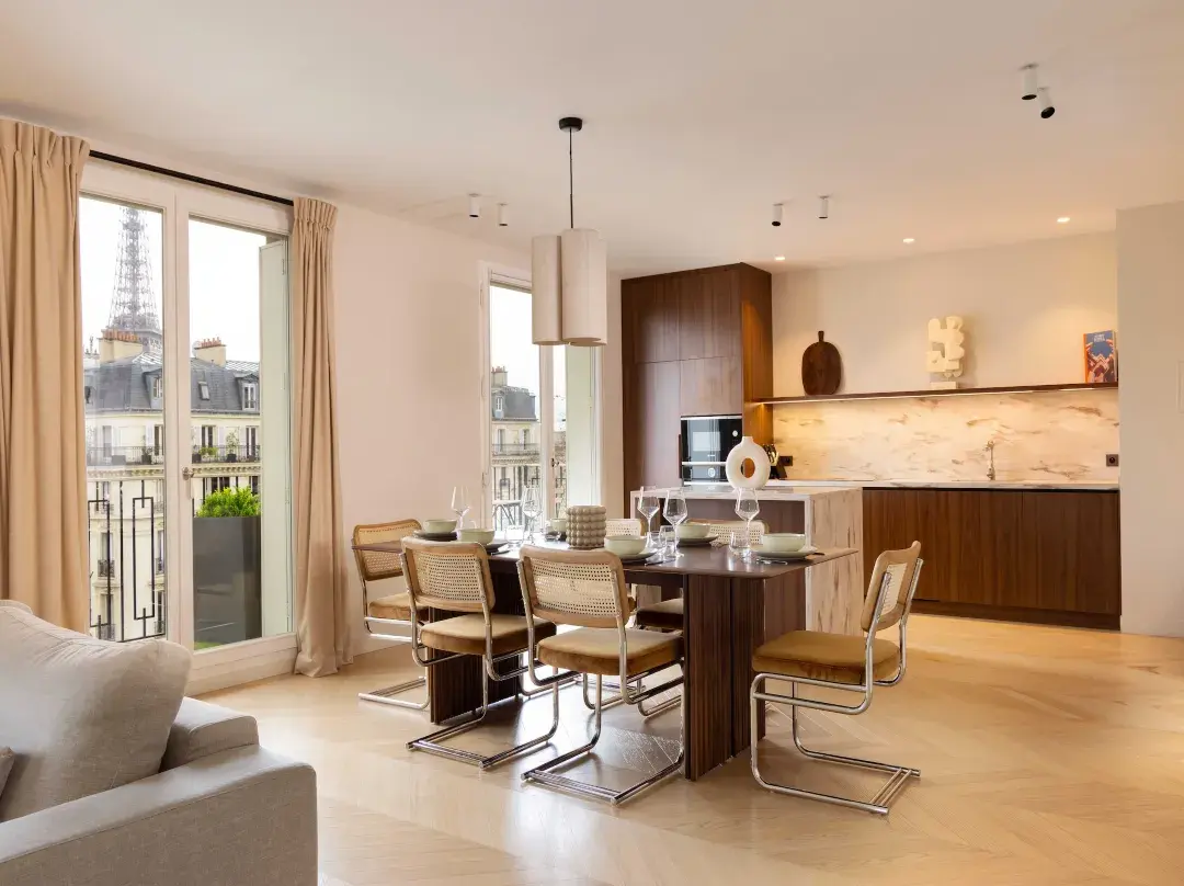 Spacious Apartment - 3br/8p - Eiffel Tower - París