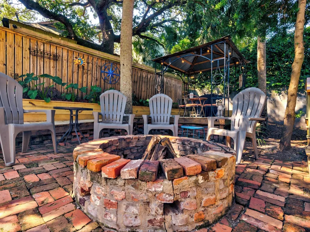 Beachside Boutique Inn – Folly Beach Rooms & Private Cottages - Folly Beach, SC
