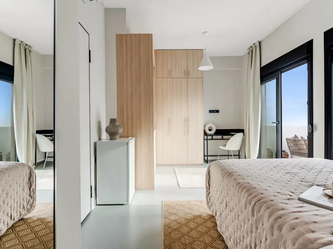 Sanders Port - Unique Studio With Roof-top Terrace - Пирей
