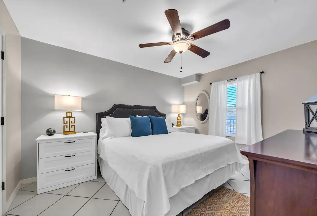 Exclusive Beach Access And Community Amenities - Inviting Coastal Retreat - Miramar Beach, FL