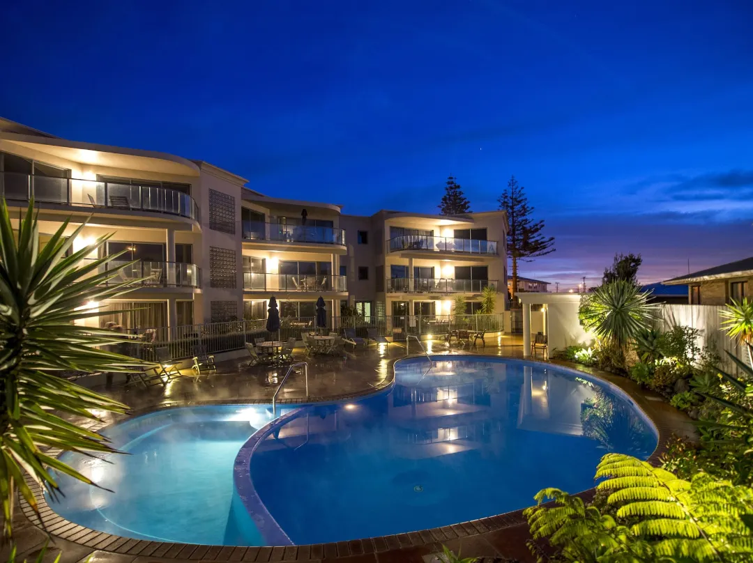 The Reef Beachfront Apartments - Tauranga