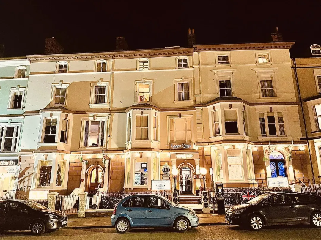 Lauriston & Lawton Court Hotel - Llandudno