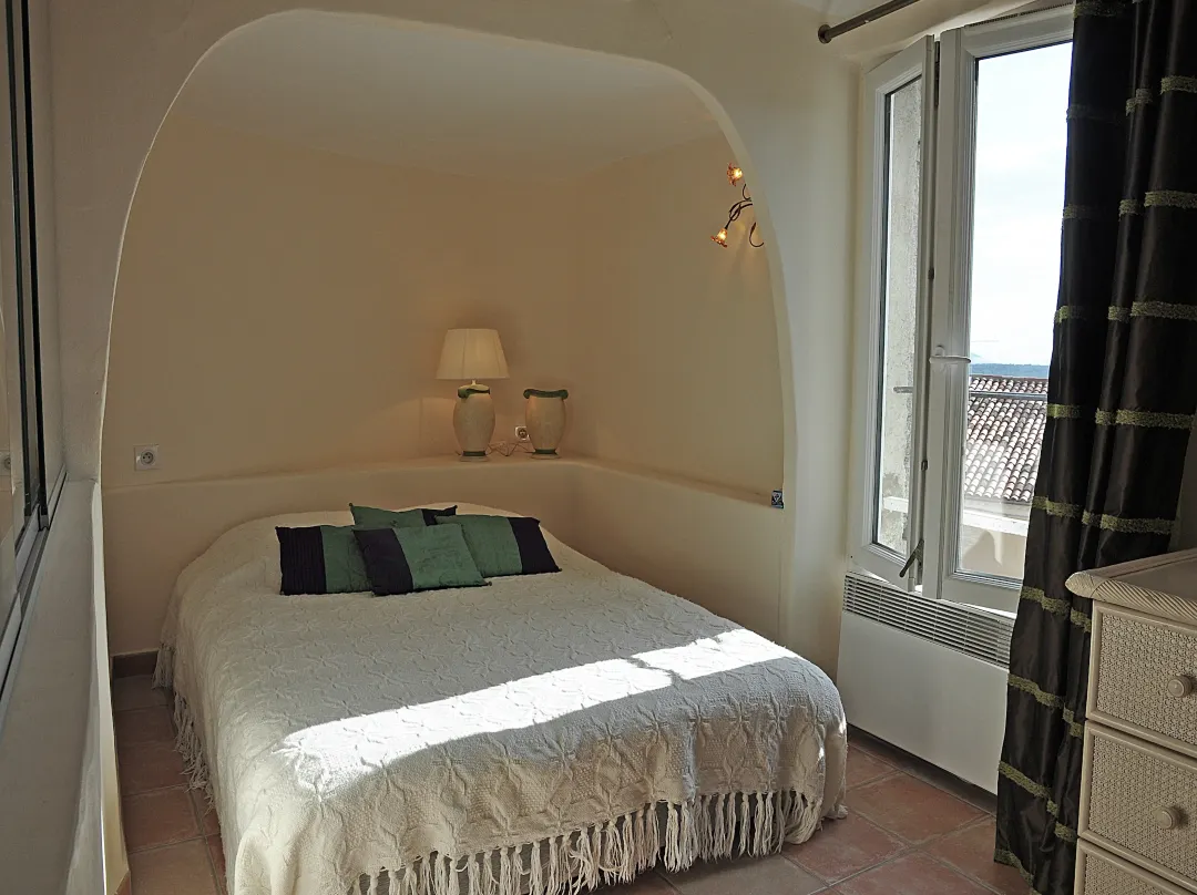 Village House In Fayence With Castle Views - Fayence