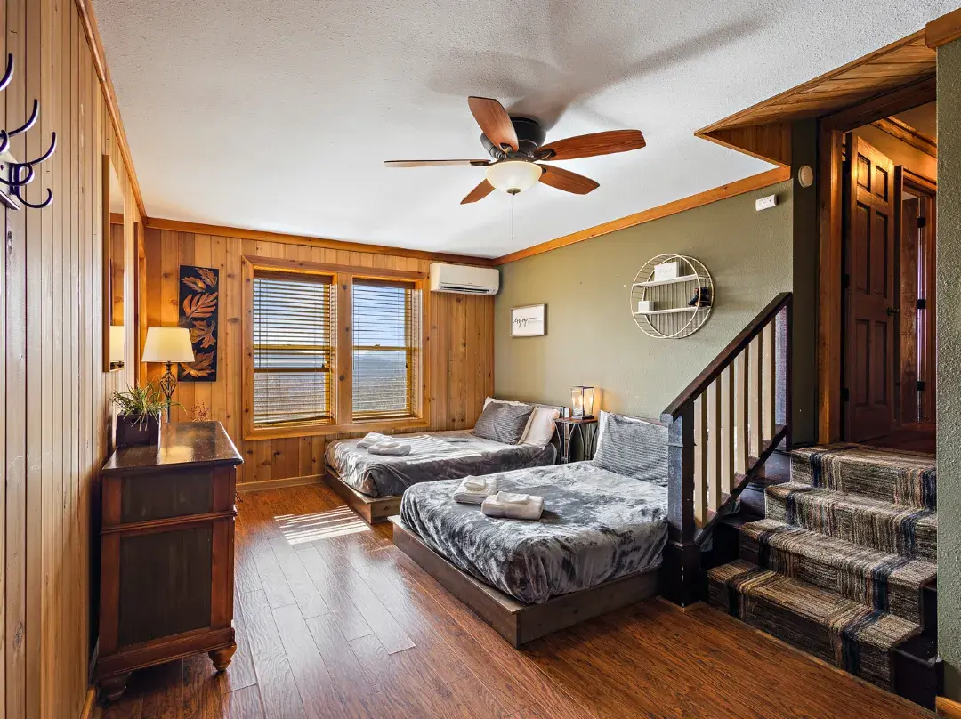 Breathtaking Mountain Views And Spacious Deck - Charming Mountain Retreat - Banner Elk