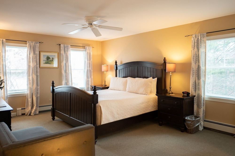 Onesixtyfive, The Inn On Park Row - Brunswick, ME
