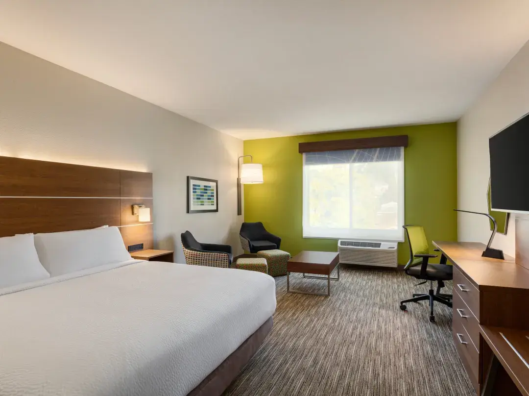 Holiday Inn Express & Suites Hayward – Castro Valley - Union City, CA