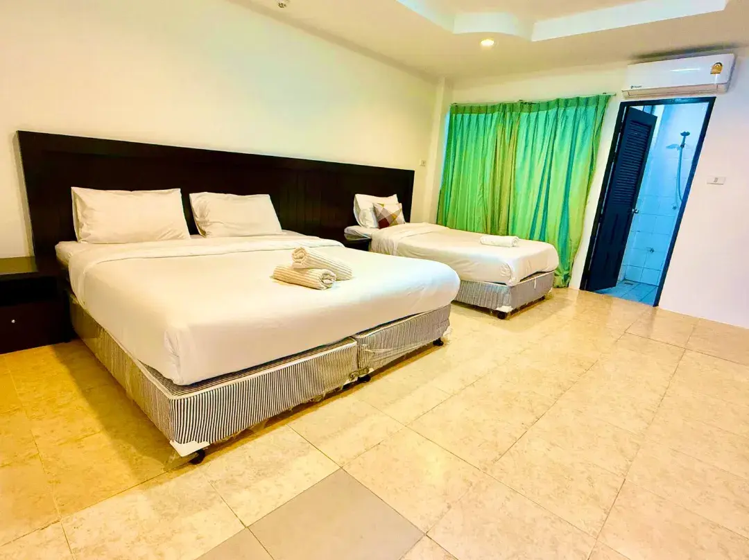 Charming Guest Room In Central Pa Tong, Thailand - Patong Beach