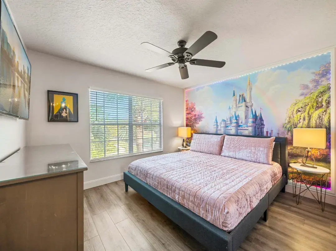 Adventure Awaits Manor - Four Corners, FL