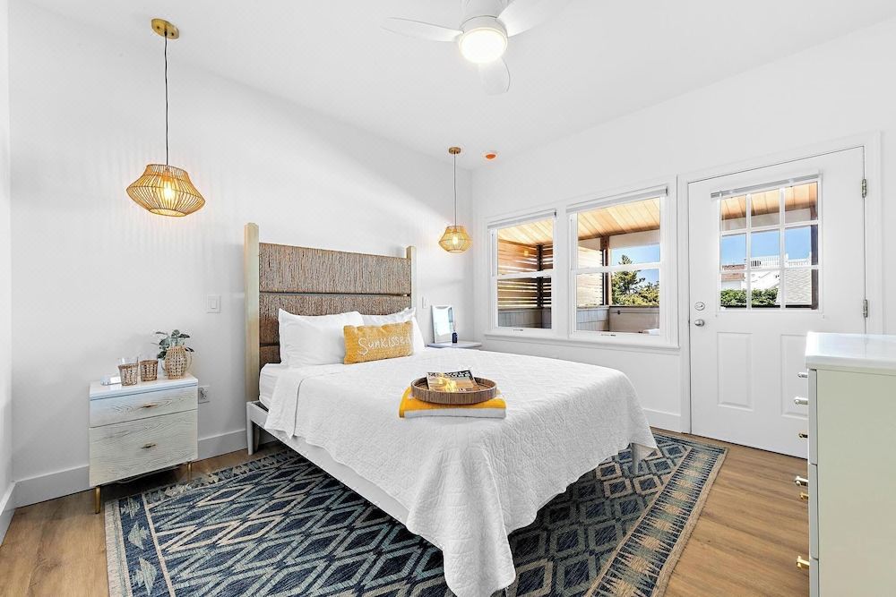 The Hideaway Hotel - Beach Haven, NJ